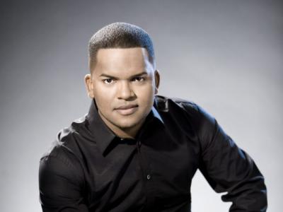 Entrevista con Redimi2 y la presentación de su nuevo sencillo «Saldrás ...